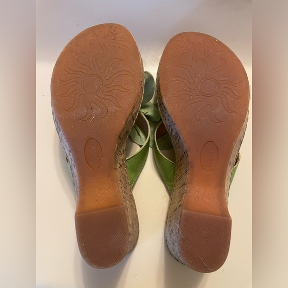 boc | Shoes | Boc Daly Green Wedge Sandals Size 9 Medium Width | Poshmark